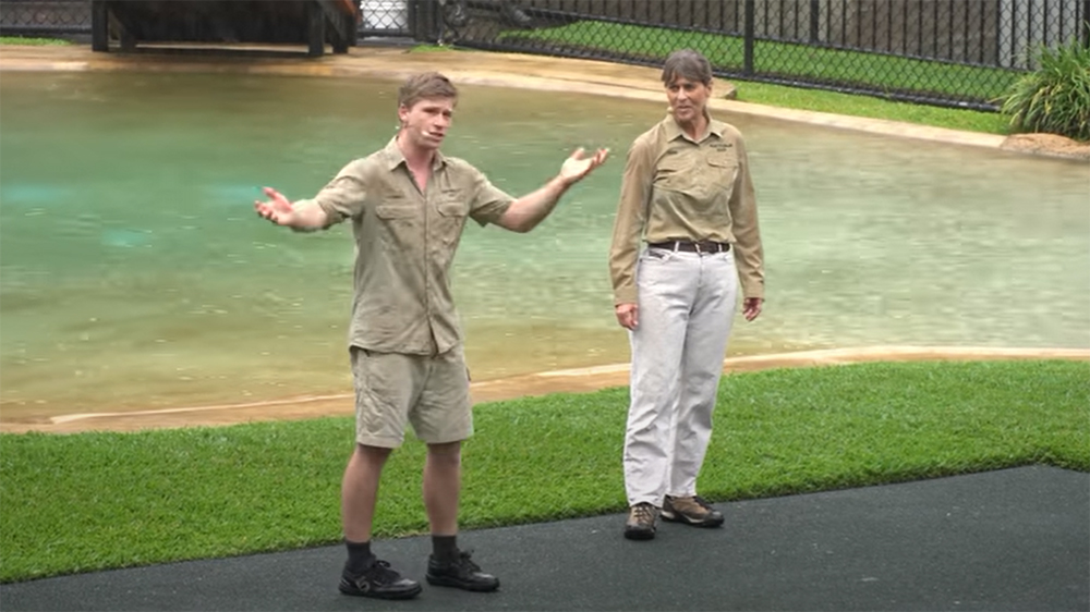 Robert Irwin breaks down in tears after receiving special 19th birthday ...